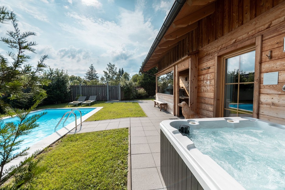 Pool-Chalet in den Bayern Chalets im Berchtesgadener Land